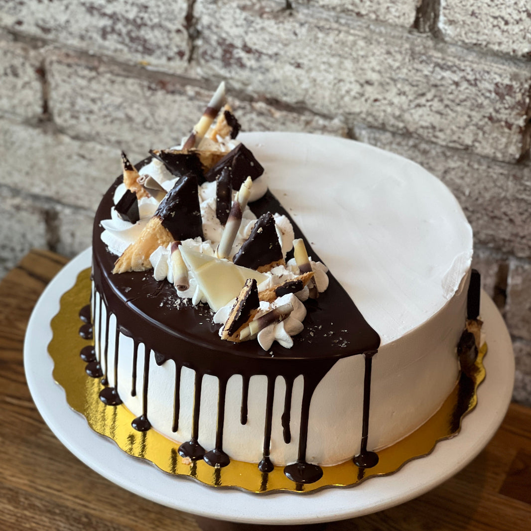 Cakes - Tre Mari Bakery